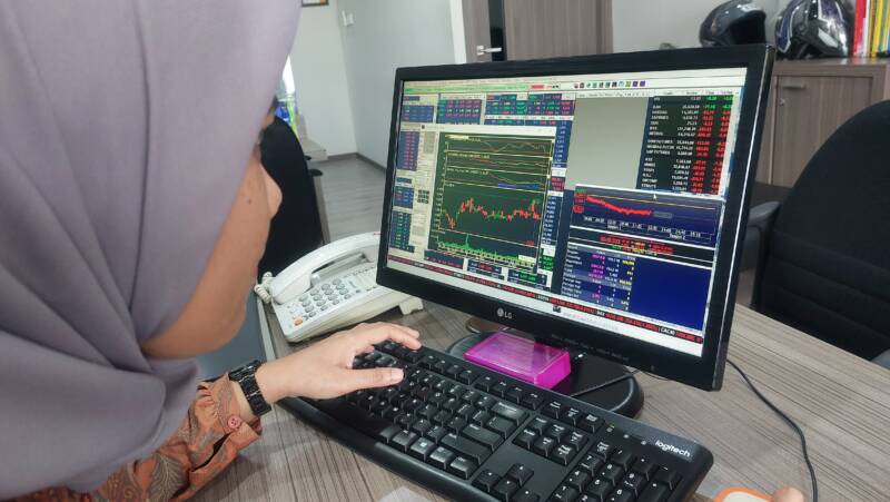 Jelang Libur Idul Fitri, IPOT Rekomendasikan 3 Saham Ini untuk Trading - Index Sumut